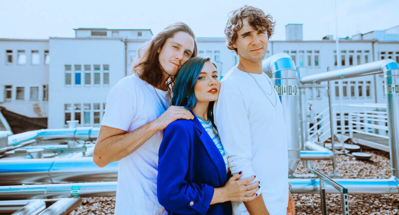 IMY2 - Band - Newcomer - Nashville - Trio - the HEG