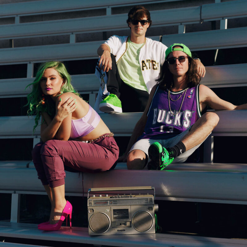 IMY2 - Band - Newcomer - Nashville - Trio - the HEG